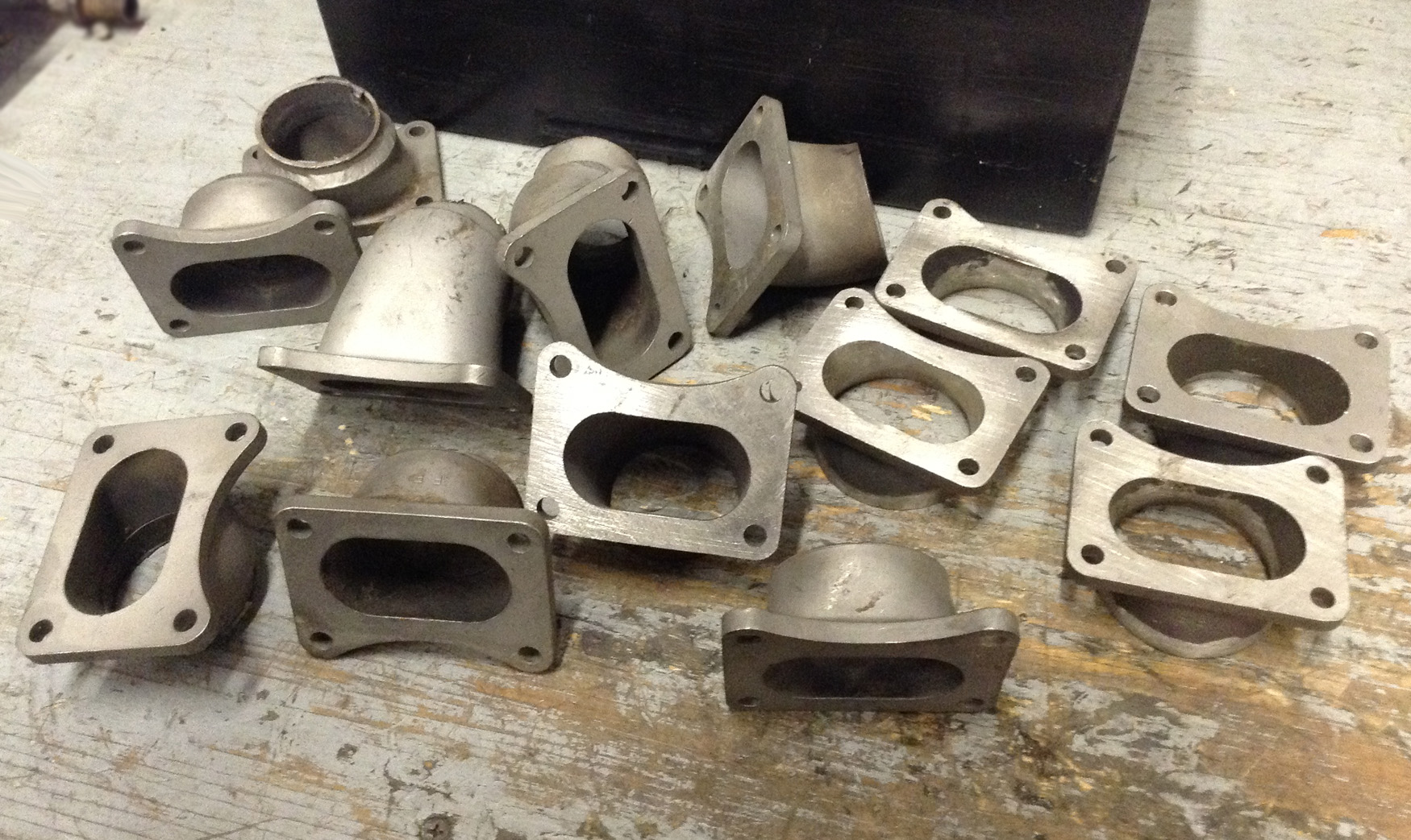 Cosworth DF exhaust header flanges