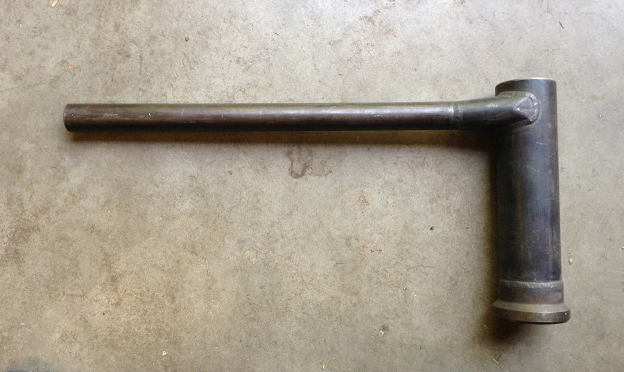 Hewland pinion locknut tool